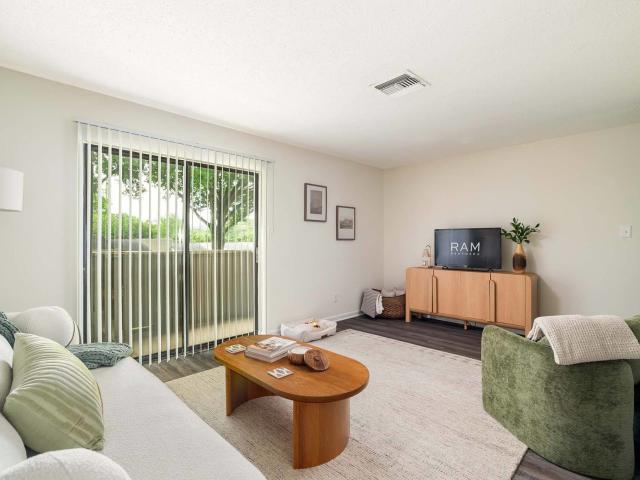 1 BR, 1 BA Apartment 601 S Peters Rd Unit 119, Knoxville, TN 37922