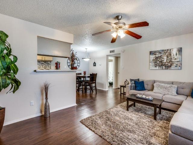 1 BR, 1 BA Apartment 6050 Oakland Hills Dr Unit 0610, Fort Worth, TX 76112