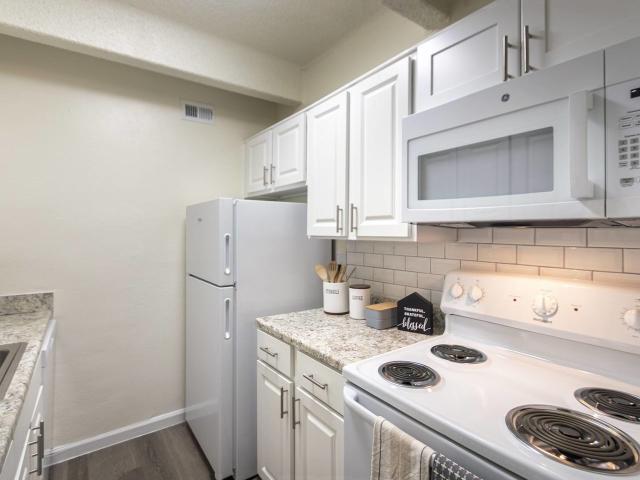 1 BR, 1 BA Apartment 6050 Ridgecrest Road Unit 223, Dallas, TX 75231