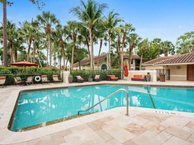 1 BR, 1 BA Apartment 6079 Town Colony Drive Unit 0611, Boca Raton, FL 33433