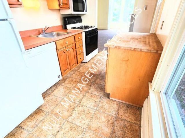 1 BR, 1 BA Apartment 613 Ivy Street, Pittsburgh, PA 15232