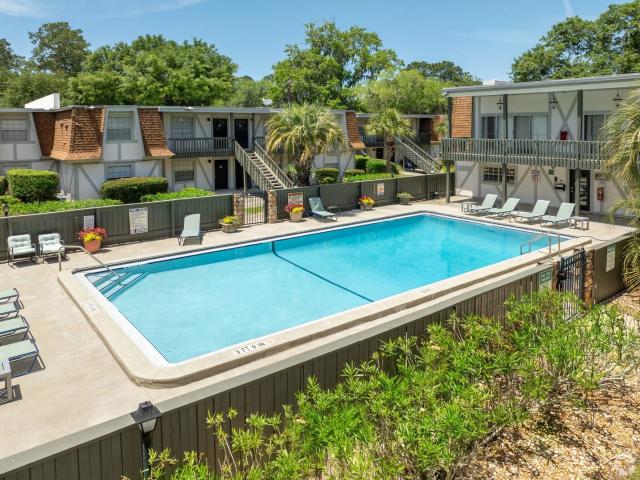 1 BR, 1 BA Apartment 6100 Waters Ave Unit 030, Savannah, GA 31406