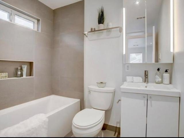 1 BR, 1 BA Apartment 6107 North Main Street, Houston, TX 77008