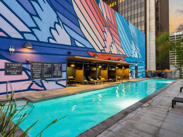 1 BR, 1 BA Apartment 612 Flower Street Unit 614, Los Angeles, CA 90017
