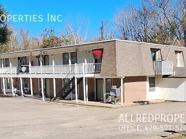 1 BR, 1 BA Apartment 614 W Cleveland St, Fayetteville, AR 72701