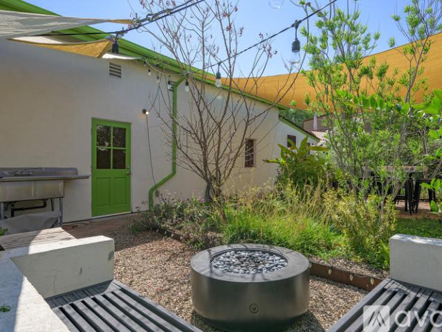1 BR, 1 BA Apartment 614 S Meyer Ave, Unit 2, Tucson, AZ 85701