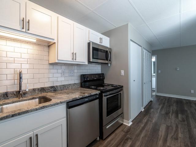 1 BR, 1 BA Apartment 615 North East Street Unit 308, Indianapolis, IN 46202