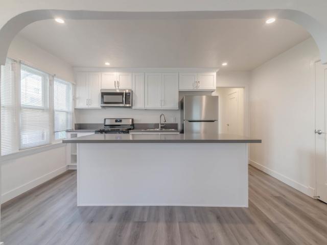 1 BR, 1 BA Apartment 616 618 N. Alta Vista Blvd. Unit 6183 4, Los Angeles, CA 90036