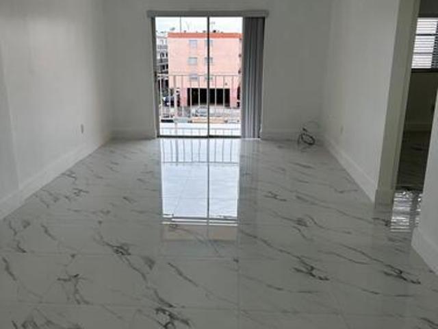 1 BR, 1 BA Apartment 6190 W 19th Ave, Unit 310, Hialeah, FL 33012