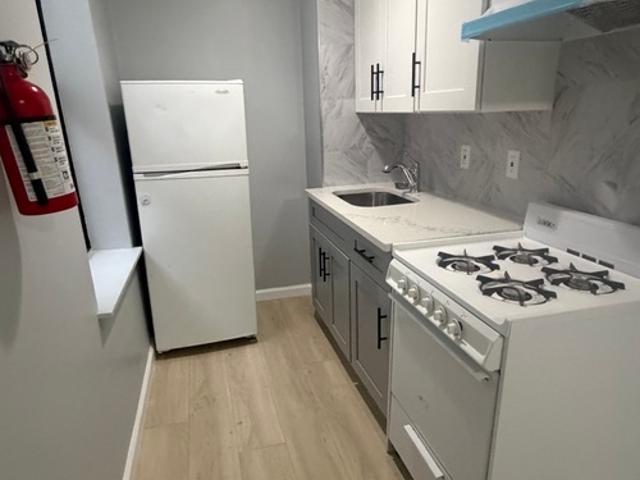 1 BR, 1 BA Apartment 61 Concord St, Unit 2D, Jersey City, NJ 07306