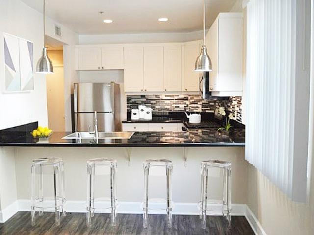 1 BR, 1 BA Apartment 620 North Hollywood Way Unit 7302, Burbank, CA 91505