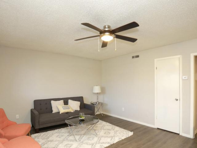 1 BR, 1 BA Apartment 621 W St Johns Ave, Austin, TX 78752