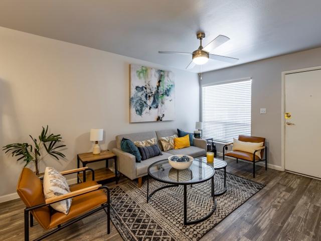 1 BR, 1 BA Apartment 6240 North 63rd Avenue Unit 214, Glendale, AZ 85301