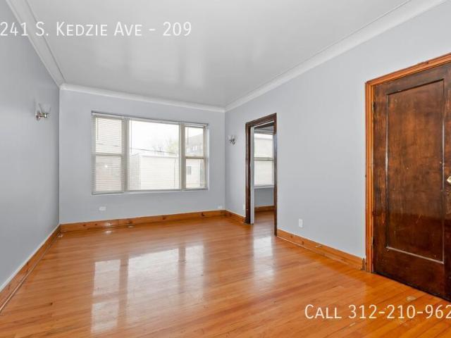1 BR, 1 BA Apartment 6241 S. Kedzie Ave, Chicago, IL 60629