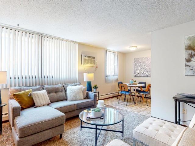 1 BR, 1 BA Apartment 624 Huron Boulevard Southeast Unit 306, Minneapolis, MN 55414