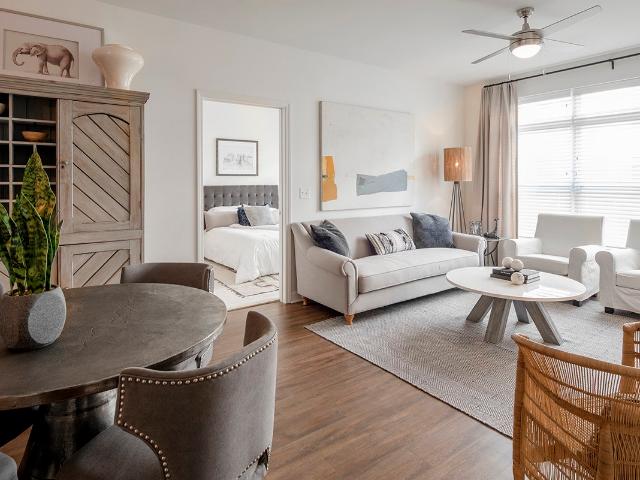 1 BR, 1 BA Apartment 625 Convention St Unit 428, Baton Rouge, LA 70802