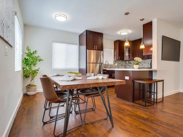 1 BR, 1 BA Apartment 633 W Hyde Park Blvd, Inglewood, CA 90302