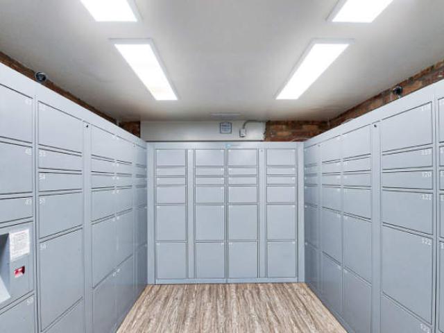 1 BR, 1 BA Apartment 6300 Green Valley Cir, Culver City, CA 90230