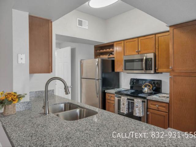 1 BR, 1 BA Apartment 6301 Miller Rd 2, Houston, TX 77049
