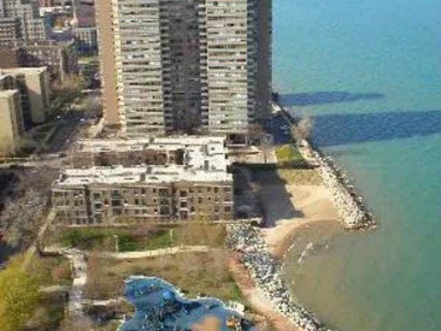 1 BR, 1 BA Apartment 6301 North Sheridan Road, Unit 17c, Chicago, IL 60660