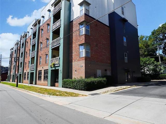 1 BR, 1 BA Apartment 630 Calvert St, Charlotte, NC 28208