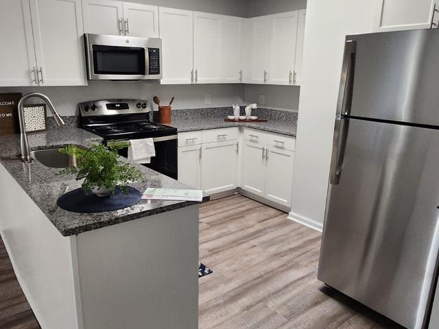 1 BR, 1 BA Apartment 6319 Raeford Road Unit 107, Fayetteville, NC 28304