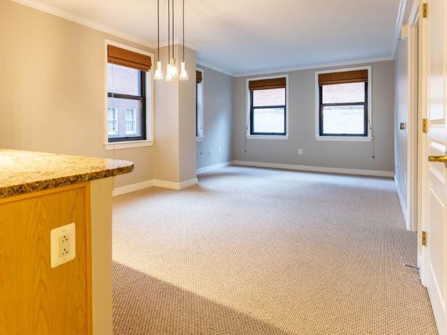 1 BR, 1 BA Apartment 631 D St NW, Washington, DC 20004