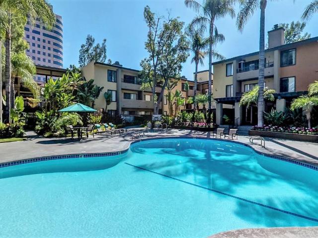 1 BR, 1 BA Apartment 6333 Canoga Avenue Unit 176, Woodland Hills, CA 91367