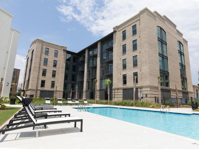 1 BR, 1 BA Apartment 6 Huguenin Avenue Unit 4 409, Charleston, SC 29403