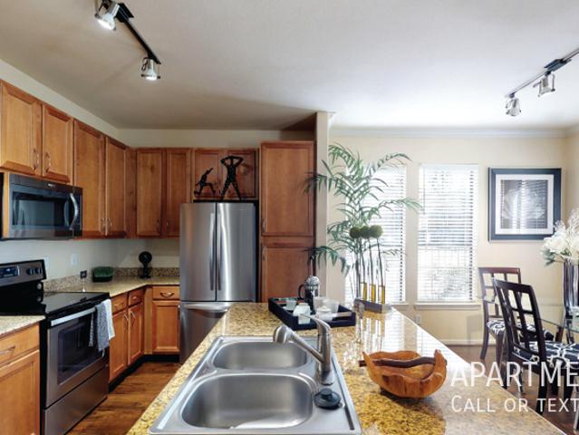 1 BR, 1 BA Apartment 6 Voss Rd @ Olympia DrÂ, Houston, TX 77063