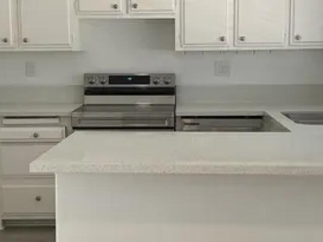1 BR, 1 BA Apartment 740 Amigos Way, Newport Beach, CA 92660