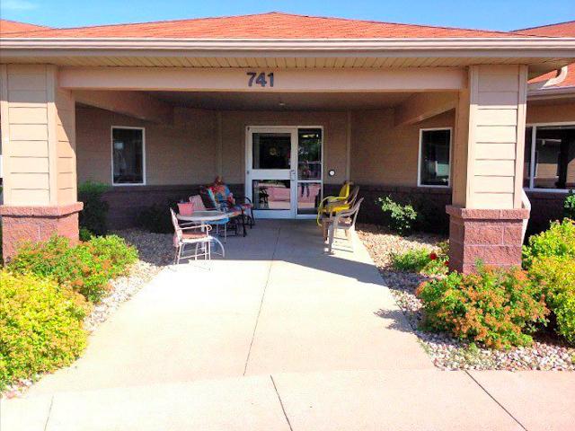 1 BR, 1 BA Apartment 741 Streeter Drive, North Sioux City, SD 57049