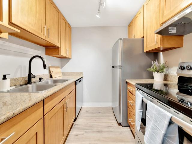 1 BR, 1 BA Apartment 7425 SW 5th Ave Unit 13, Portland, OR 97219