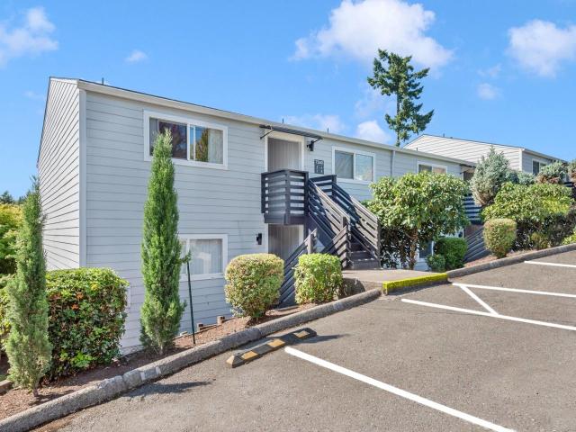 1 BR, 1 BA Apartment 7425 SW 5th Ave Unit 6, Portland, OR 97219