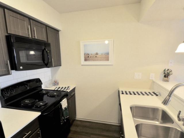 1 BR, 1 BA Apartment 7446 La Vista Dr, Dallas, TX 75214