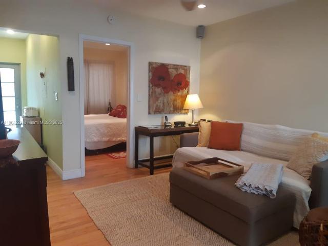 1 BR, 1 BA Apartment 744 Lenox Avenue, Miami Beach, FL 33139