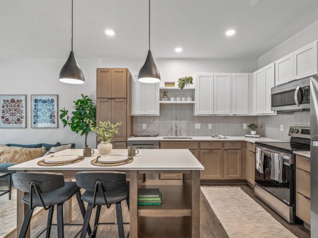 1 BR, 1 BA Apartment 7570 32nd Street North Unit 321, Saint Paul, MN 55128