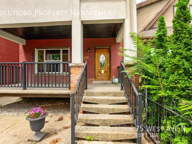 1 BR, 1 BA Apartment 75 West Ave N, Hamilton, ON L8L 5C1