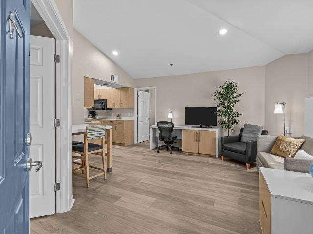 1 BR, 1 BA Apartment 760 Mount Vernon Highway NE Unit 0213, Atlanta, GA 30328