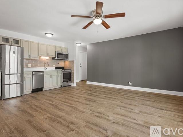 1 BR, 1 BA Apartment 7710 N Sheridan Rd, Unit 506, Chicago, IL 60626