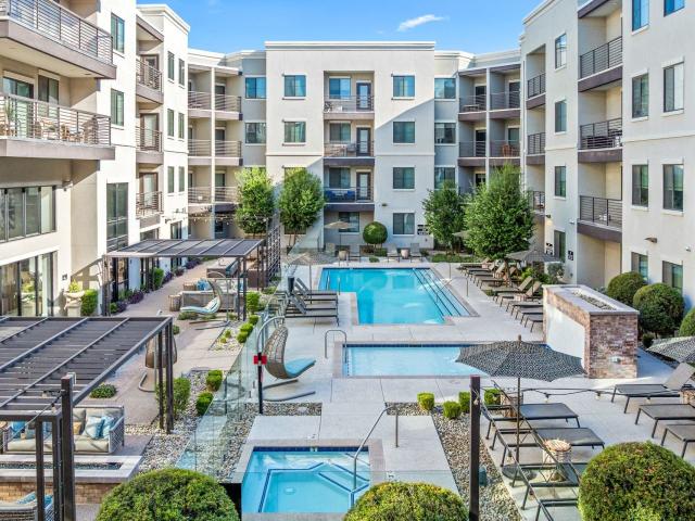 1 BR, 1 BA Apartment 777 East Stella Lane Unit 359, Phoenix, AZ 85014
