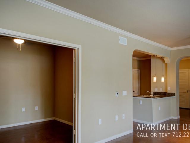 1 BR, 1 BA Apartment 7783 7777 Katy FwyÂ, Houston, TX 77024
