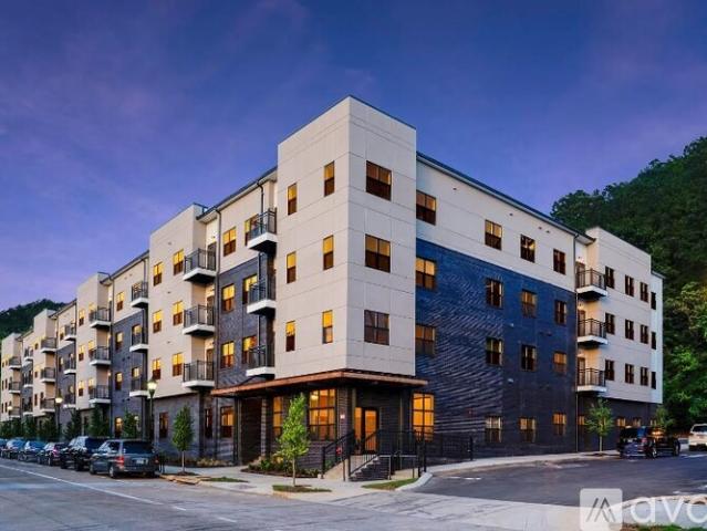 1 BR, 1 BA Apartment 782 Riverfront Parkway, Unit 101, Chattanooga, TN 37402