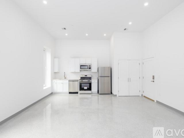 1 BR, 1 BA Apartment 78 Middlesex St, Unit 201, Lowell, MA 01852