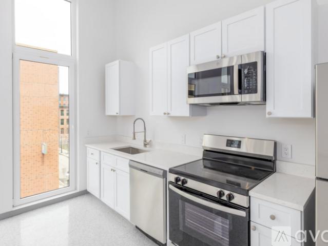 1 BR, 1 BA Apartment 78 Middlesex St, Unit 205, Lowell, MA 01852