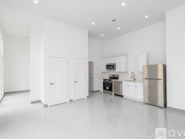 1 BR, 1 BA Apartment 78 Middlesex St, Unit 305, Lowell, MA 01852