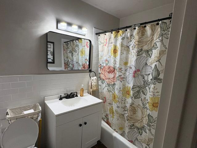 1 BR, 1 BA Apartment 793 McLean Ave, Yonkers, NY 10704