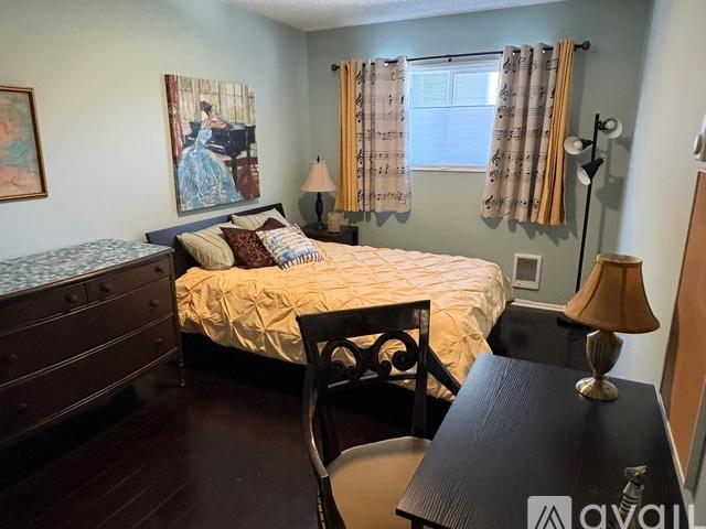1 BR, 1 BA Apartment 7924 212 Th Street Southwest, Unit Room B in Unit 307, Edmonds, WA 98026