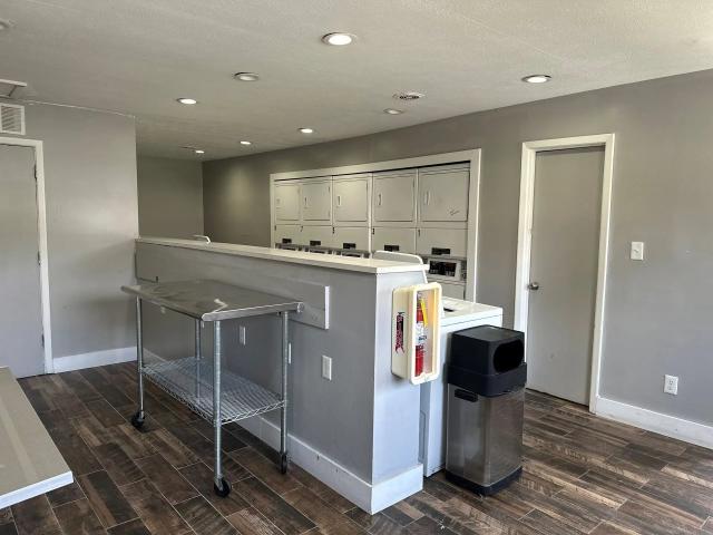 1 BR, 1 BA Apartment 7936 Timber Ridge Dr Unit 1 bed, 1 bath, $899, Indianapolis, IN 46219
