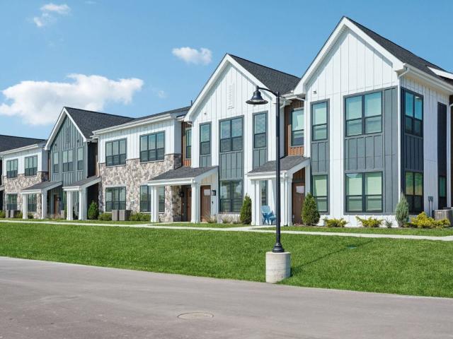 1 BR, 1 BA Apartment 700 West Capitol Drive Unit 110, Hartland, WI 53029